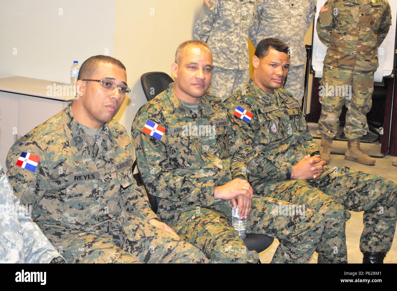 Dominican republic army Banque de photographies et d’images à haute ...