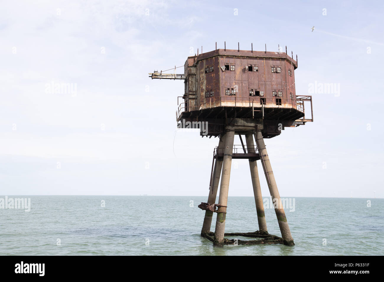 Forts de maunsell forts de mer des sables rouges Banque de ...