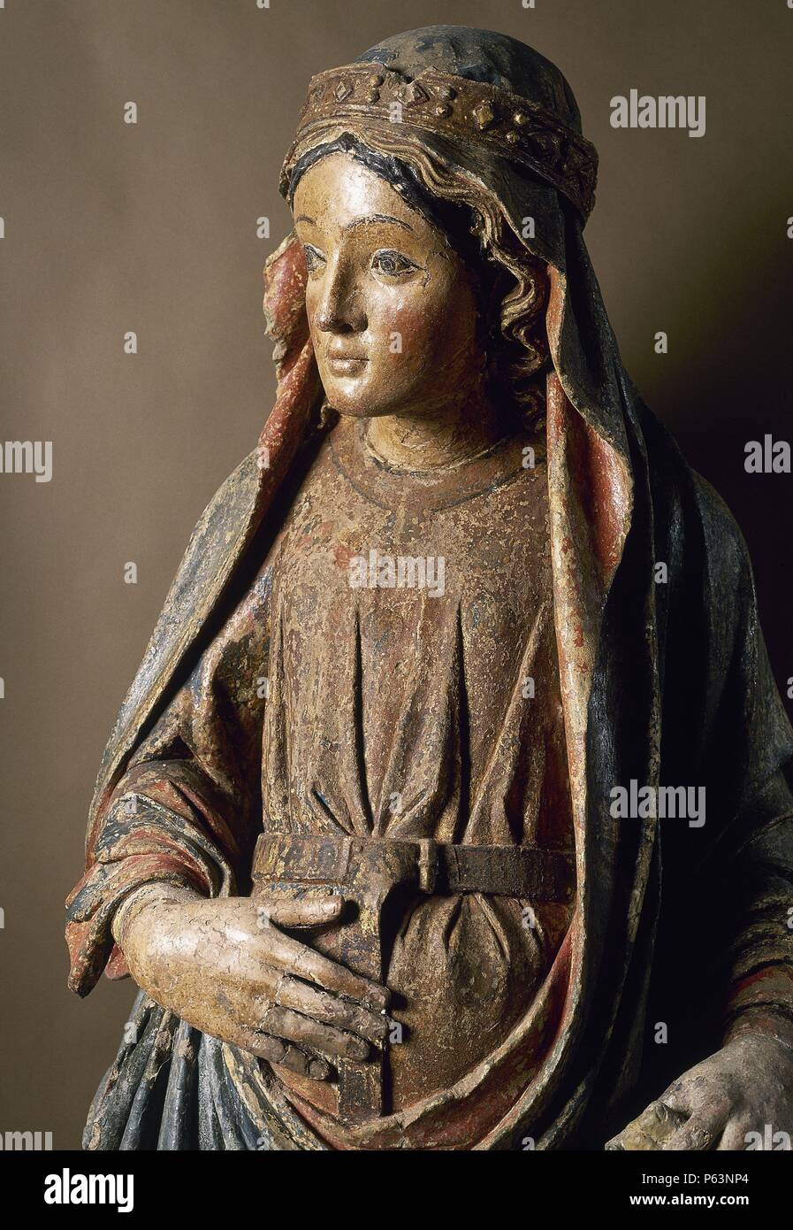 ARTE GOTICO. ESPAÑA. VIRGEN MARIA. Detalle de la escultura que forma ...