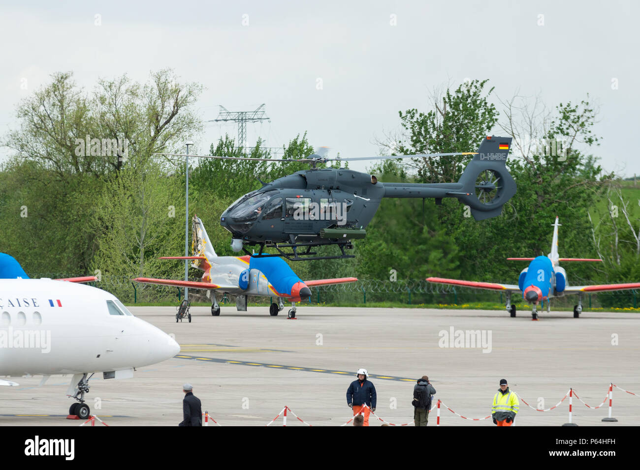 Airbus h145m Banque de photographies et d’images à haute résolution - Alamy