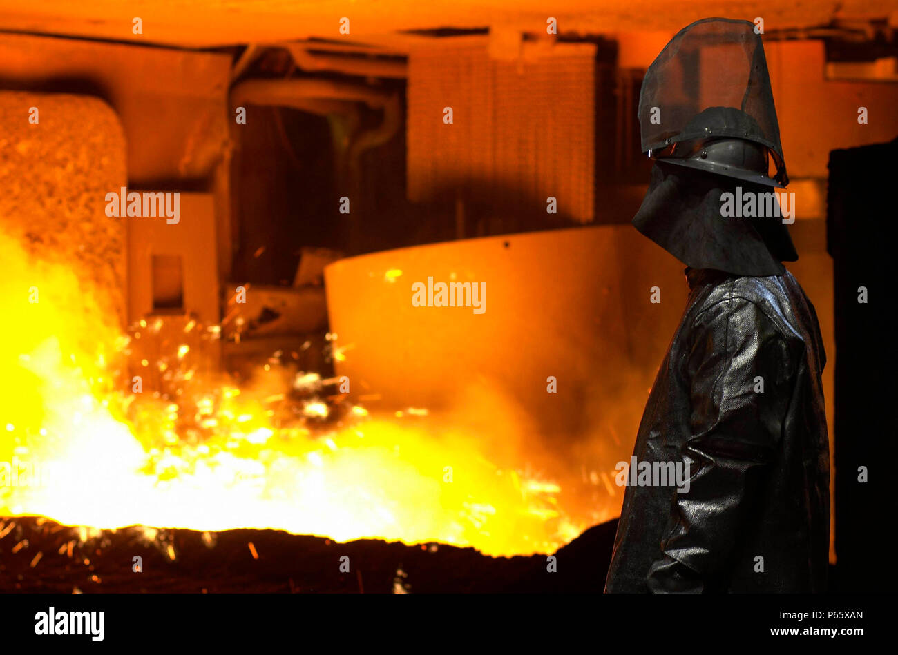 La chaleur et le four de l'usine d'acier Banque d'image et photos - Alamy