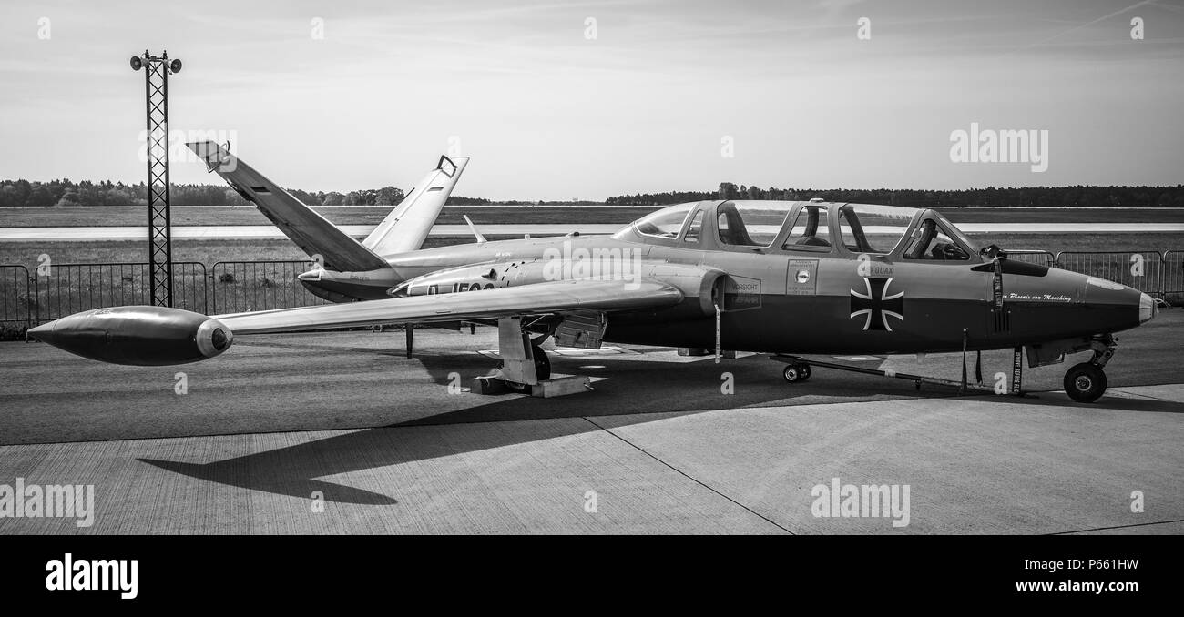 Fouga magister aircraft Banque de photographies et d’images à haute ...