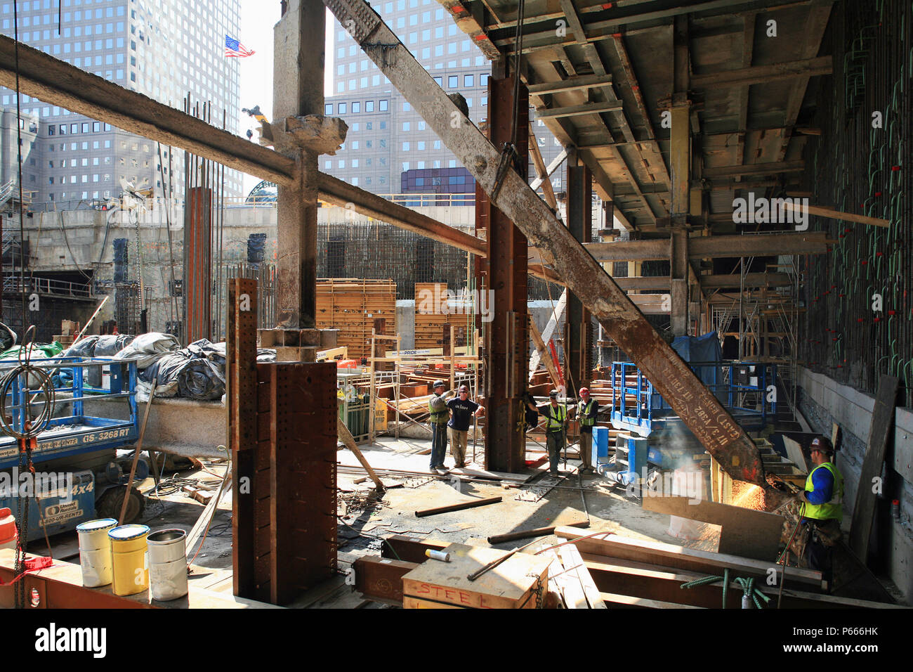 Wtc cross steel beam Banque de photographies et d’images à haute ...