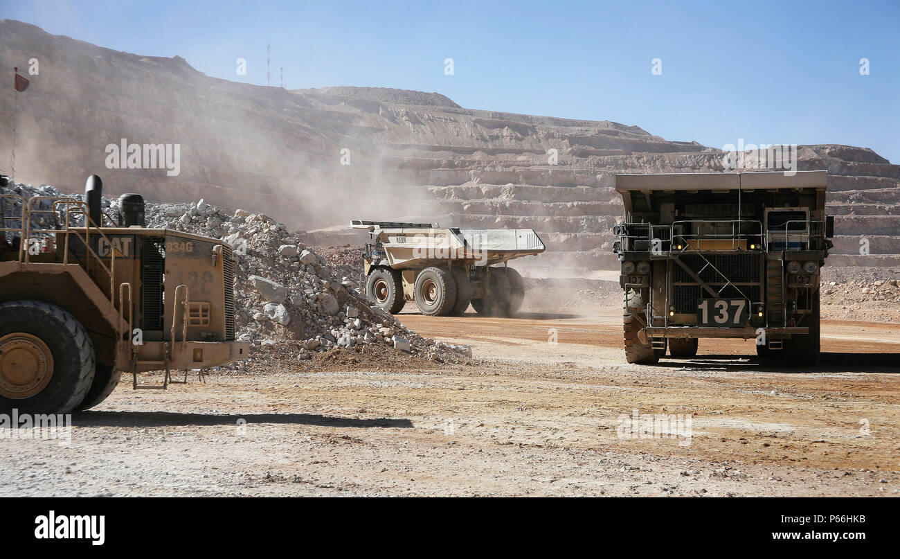 Escondida mine Banque de photographies et d’images à haute résolution ...