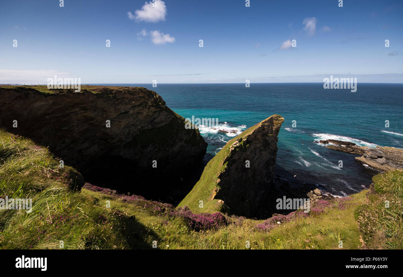 North cornwall coast path Banque de photographies et d’images à haute ...