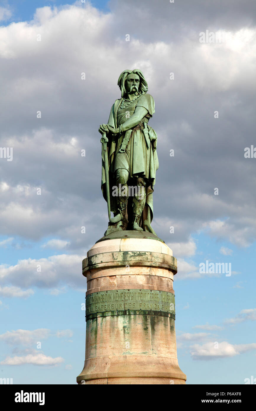 Vercingetorix statue Banque de photographies et d’images à haute ...