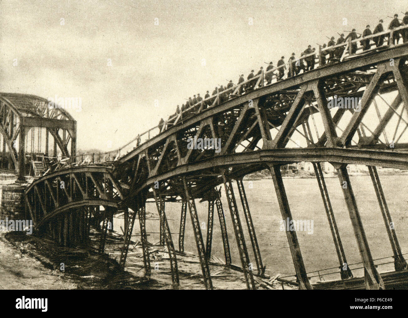 Pont, les soldats allemands, front de l'Est, ww1, la première guerre ...