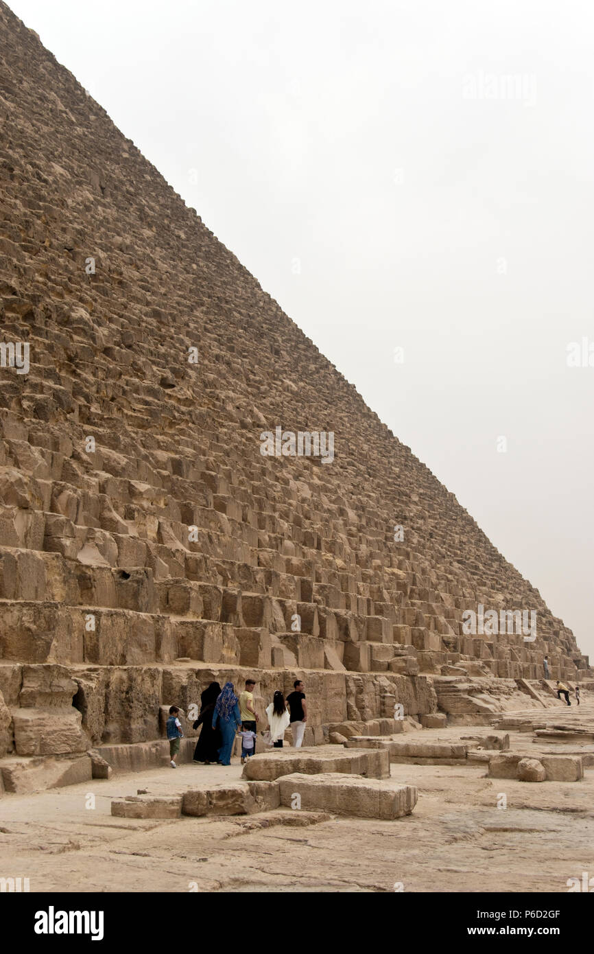 La grande pyramide de Gizeh (pyramide de Chéops, pyramide de Khéops ...