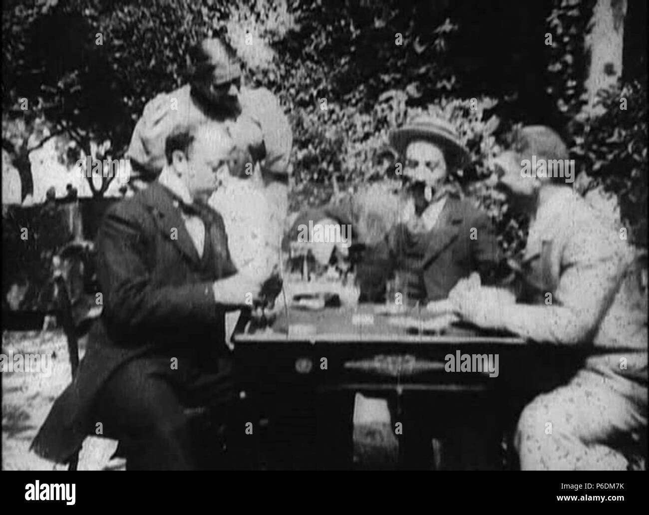 Partie de cartes Banque d'images noir et blanc - Alamy