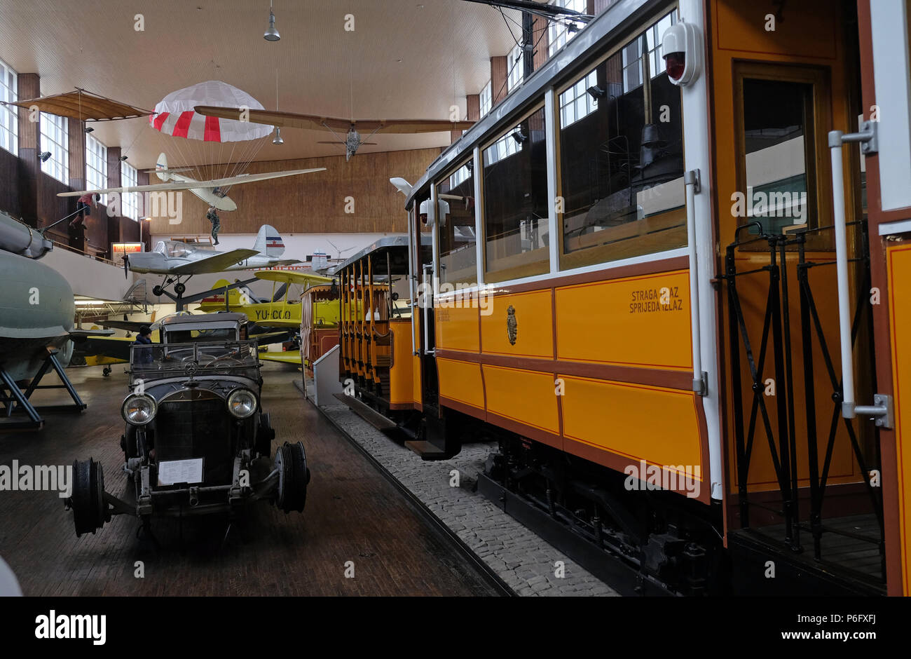 Musée tesla Banque de photographies et d’images à haute résolution - Alamy