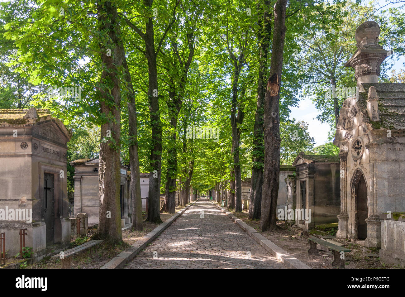 Cimetiere de pere lachaise Banque de photographies et d’images à haute ...
