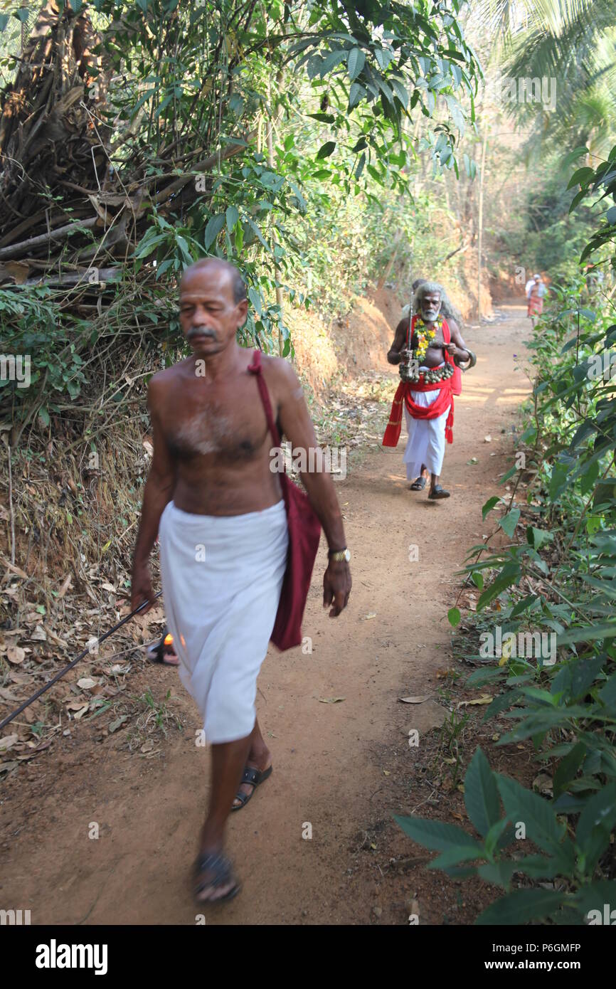 Para eduppu est une coutume populaire au kerala temples bhagavathi ...