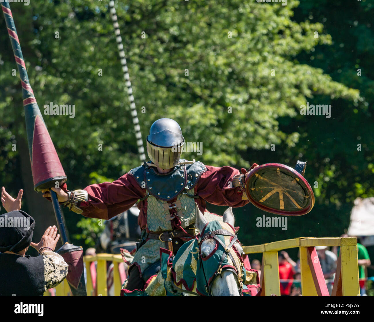 Joute cheval Banque de photographies et d’images à haute résolution - Alamy
