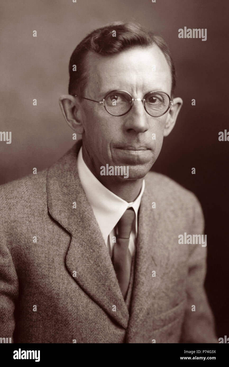 Clinton Joseph Davisson (1881-1958), était un physicien américain qui a ...