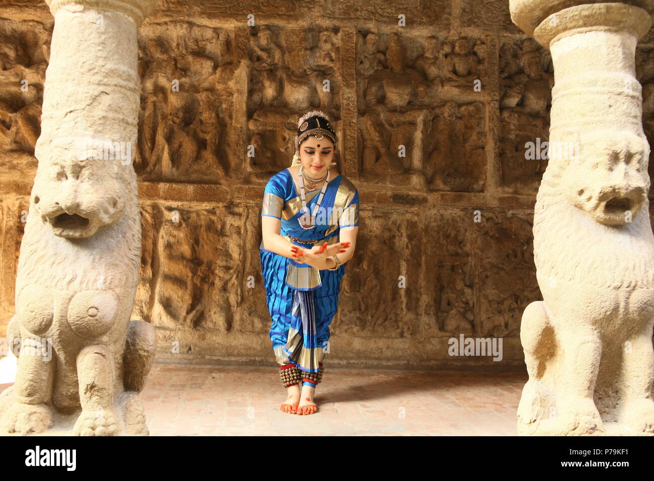 Bharata Natyam,l'une des huit formes de danse classique de l'Inde, est ...