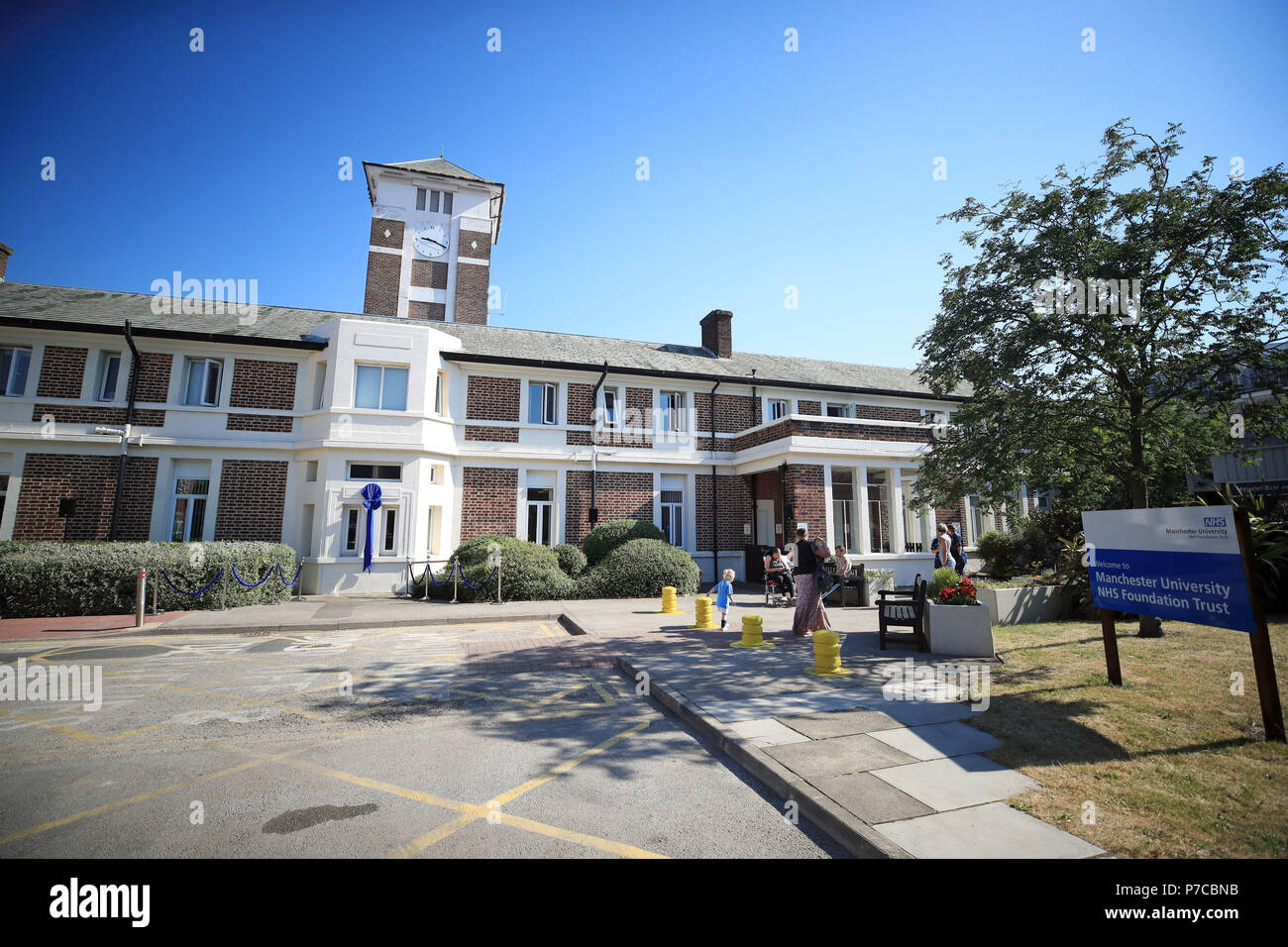 Manchester university nhs foundation trust trafford general hospital ...