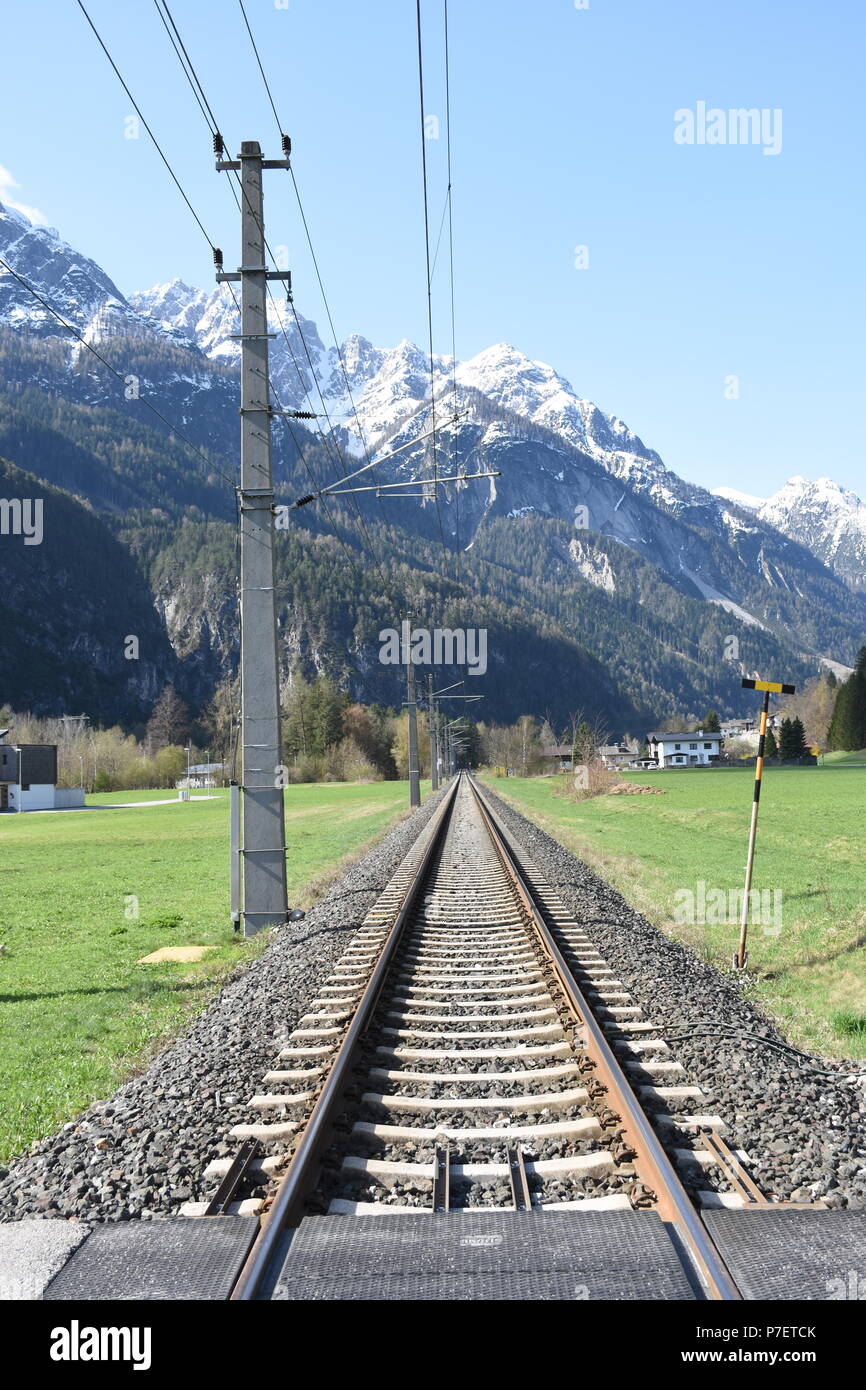 Eisenbahn, Gleis, électrique, Pustertalbahn, Bahn, Zoug, eingleistig ...