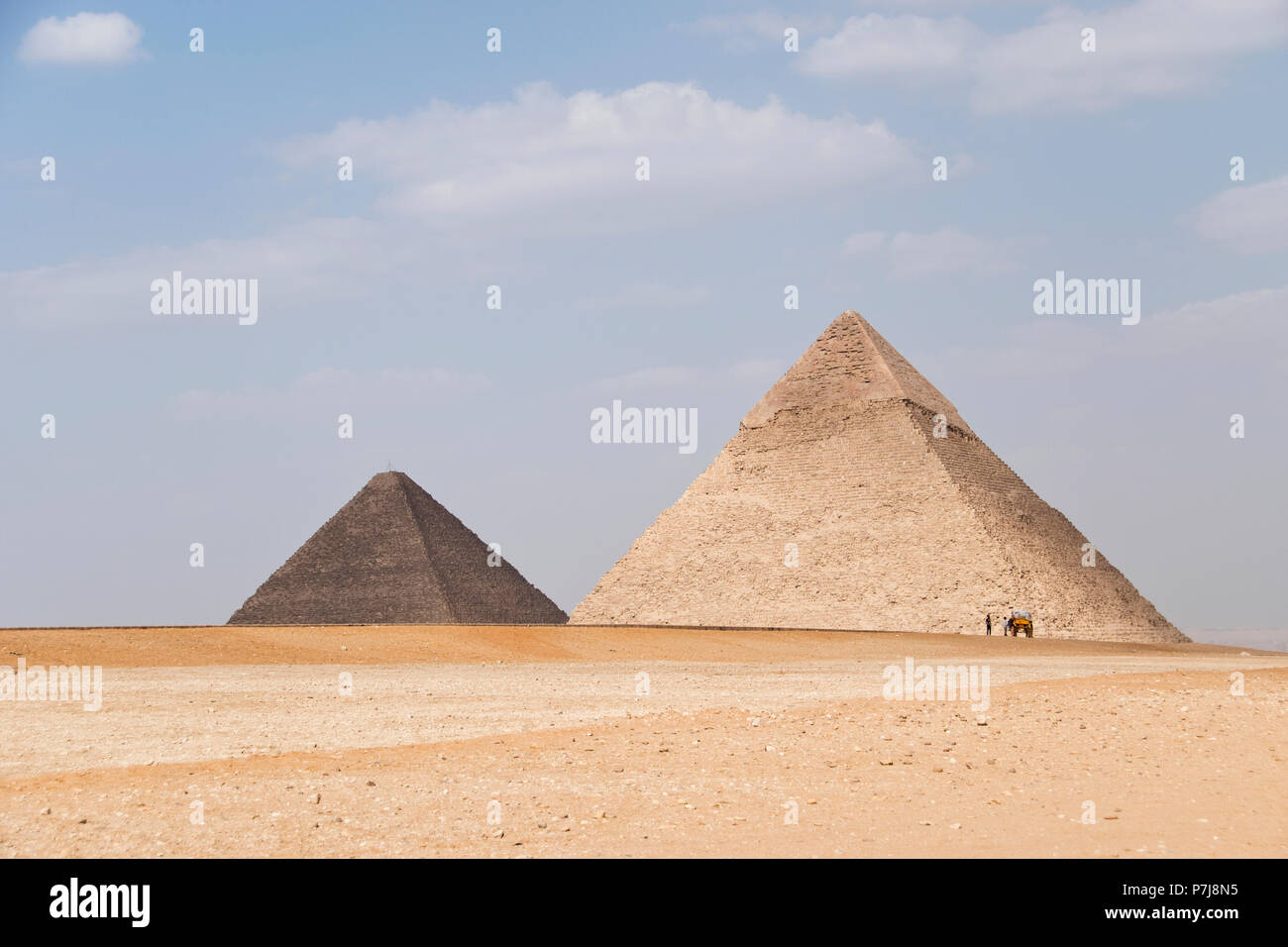 La grande pyramide de Gizeh (Pyramide de Khéops, Chéops) et la pyramide ...