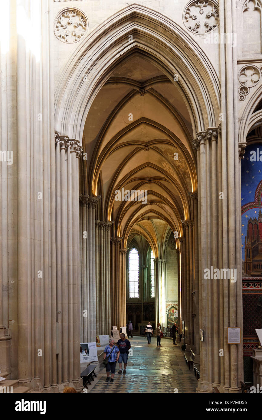 Cathédrale notre dame de bayeux Banque de photographies et d’images à haute résolution - Alamy