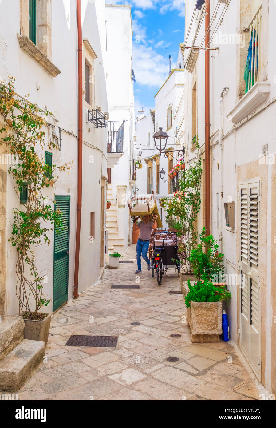 Bari (Pouilles, Italie) - La magnifique ville blanche dans la province ...