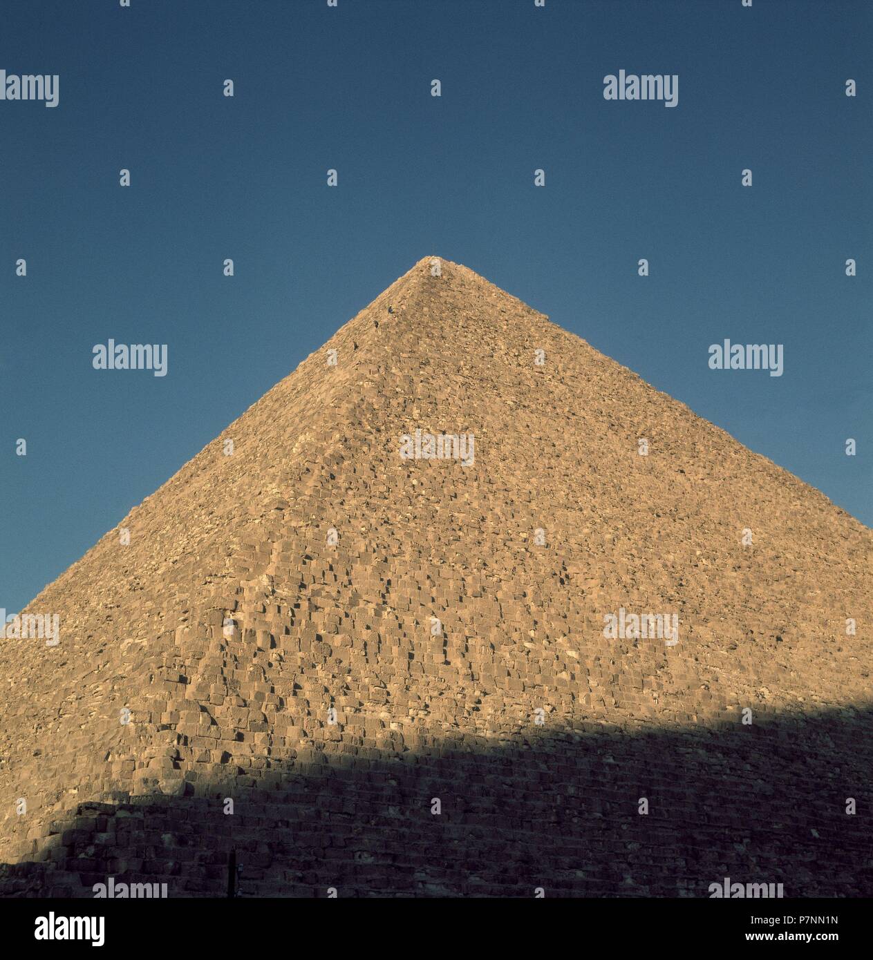 Pyramide DE KEOPS - IV DINASTIA - HACIA EL 2585 AC. Emplacement ...