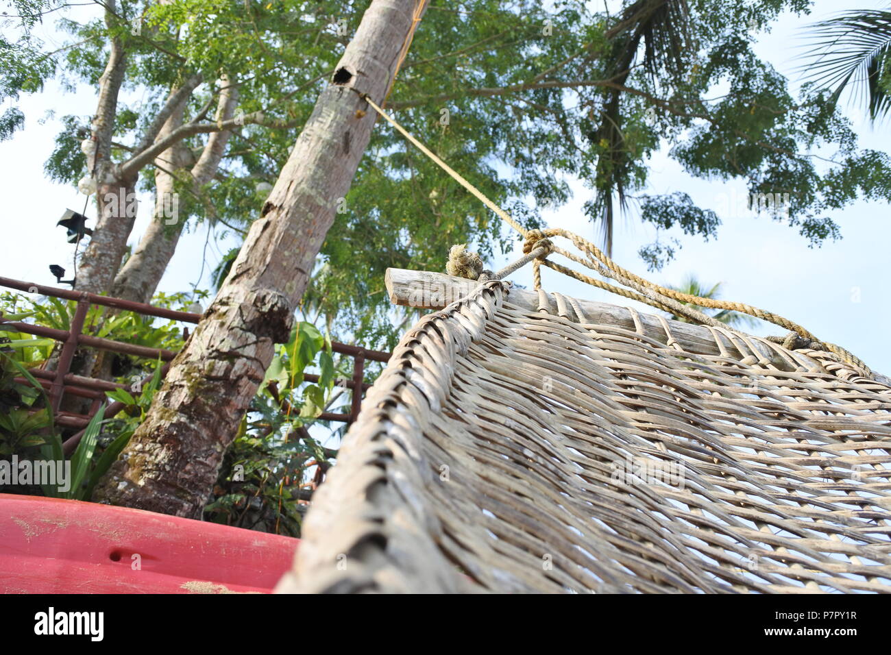 Suspended hammock Banque de photographies et d’images à haute ...