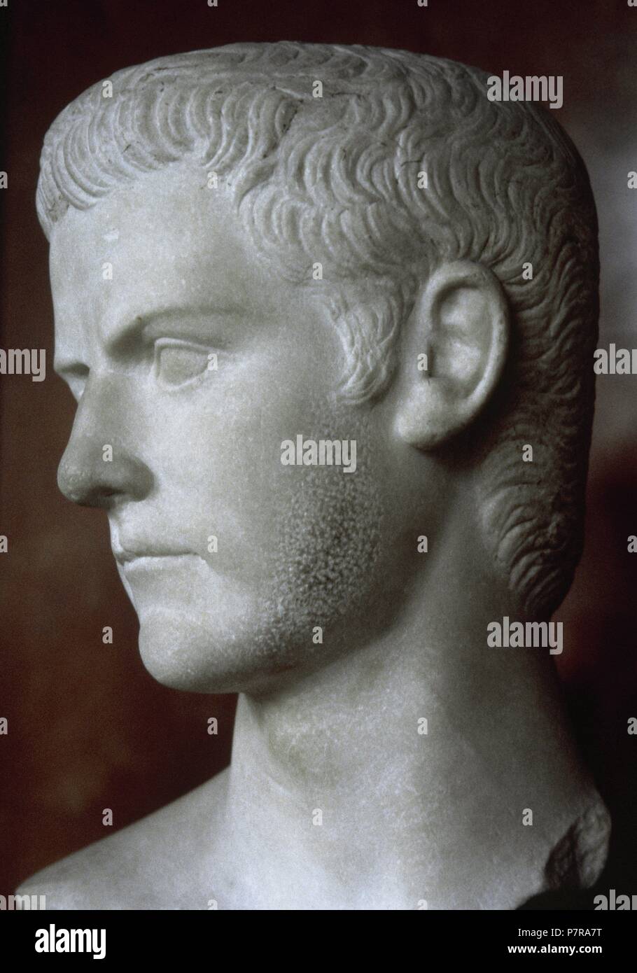 Caligula (12-41 AD). 3e empereur de l'Empire romain. Julio-Claudia ... Caligula (12-41 AD). 3e empereur de l'Empire romain. Julio-Claudia ...