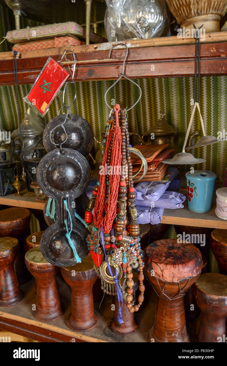 Asilah souk Banque de photographies et d’images à haute résolution - Alamy