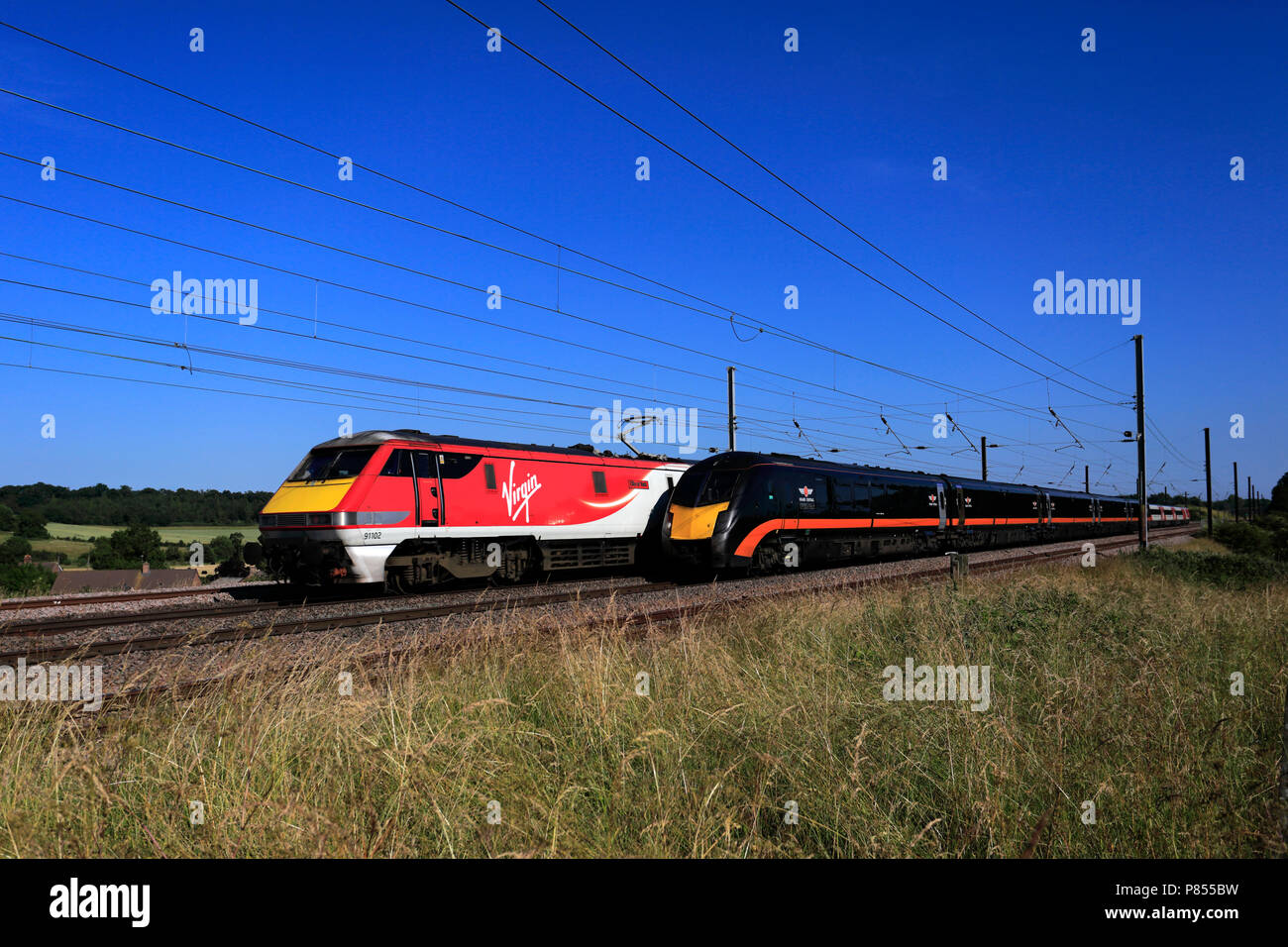 Virgin trains class 91 locomotive Banque de photographies et d’images à ...
