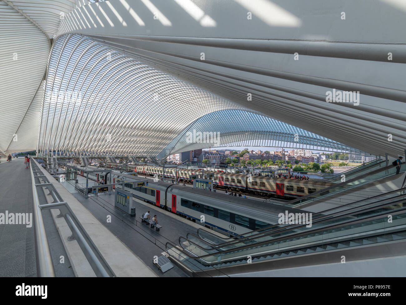 La gare de Liège Guillemins en Belgique, architecte Santiago Calatrava ...
