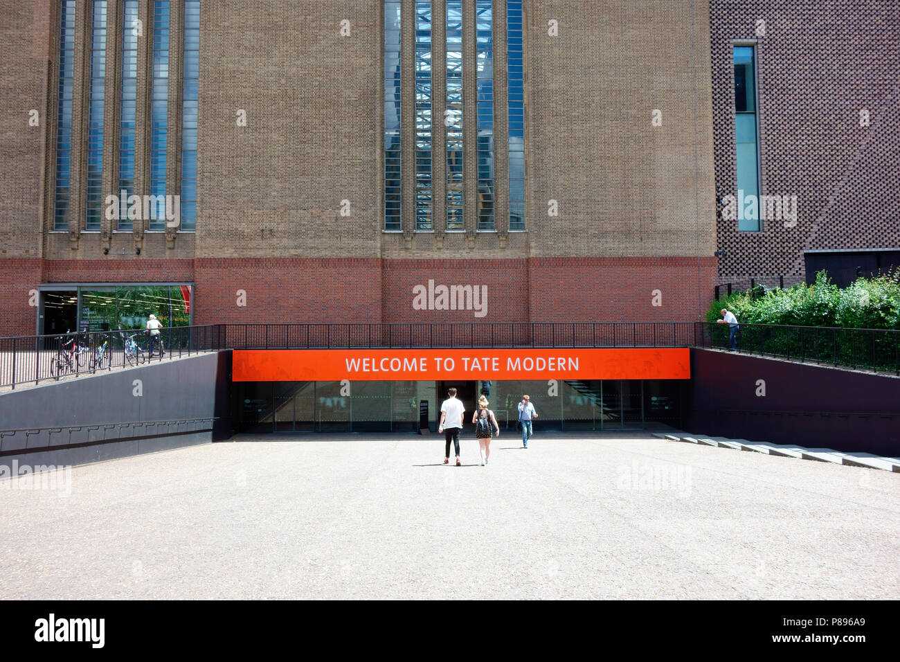 Welcome to tate modern Banque de photographies et d’images à haute ...