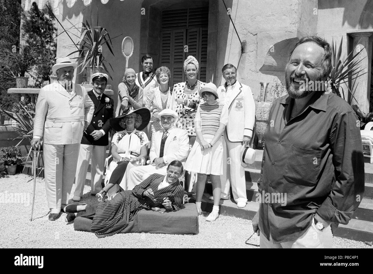 Mal sous le soleil 1982 emily hone Banque d'images noir et blanc - Alamy