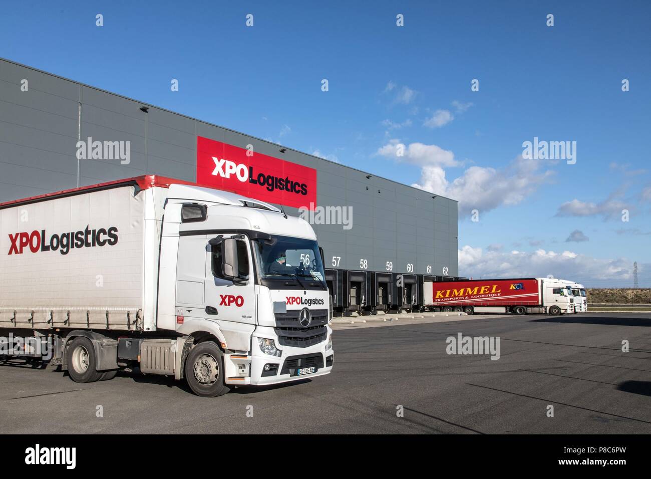 Xpo logistique Banque de photographies et d’images à haute résolution ...