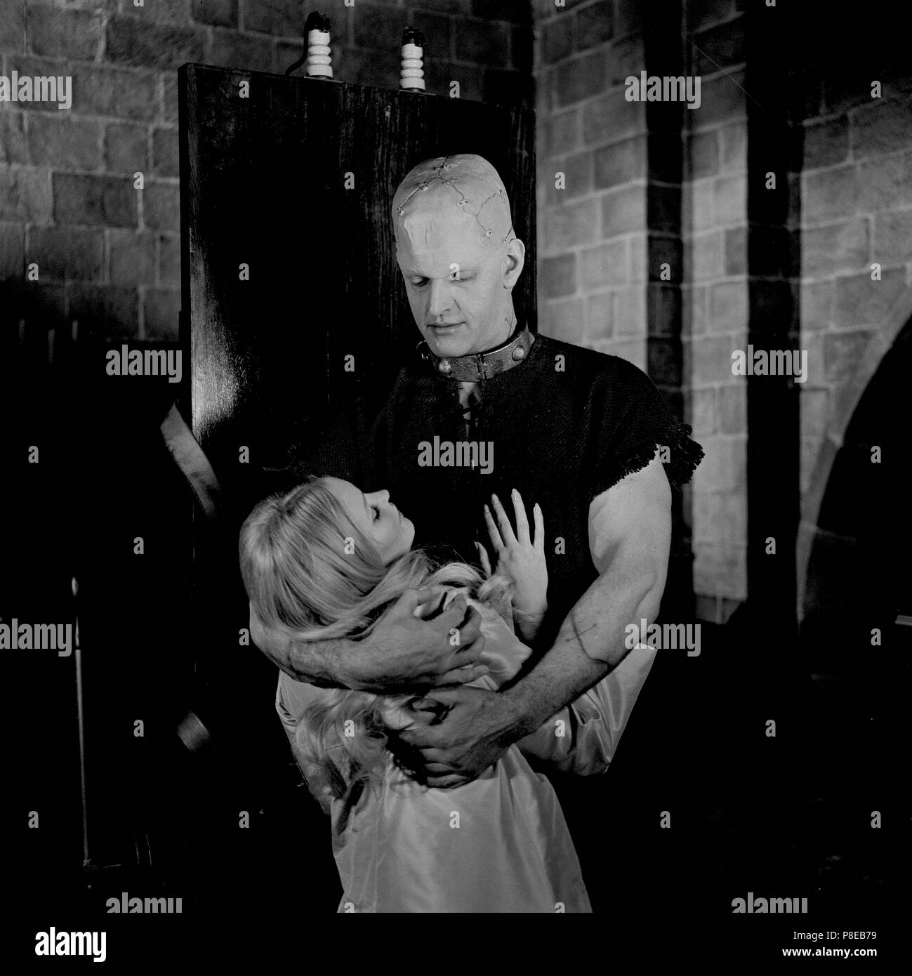 The horror of frankenstein 1970 veronica carlson Banque de ...