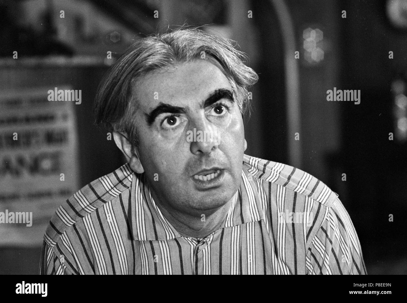 Milo o'shea Banque de photographies et d’images à haute résolution - Alamy