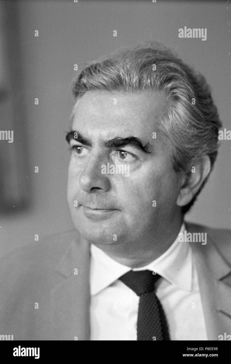 Milo o'shea Banque de photographies et d’images à haute résolution - Alamy