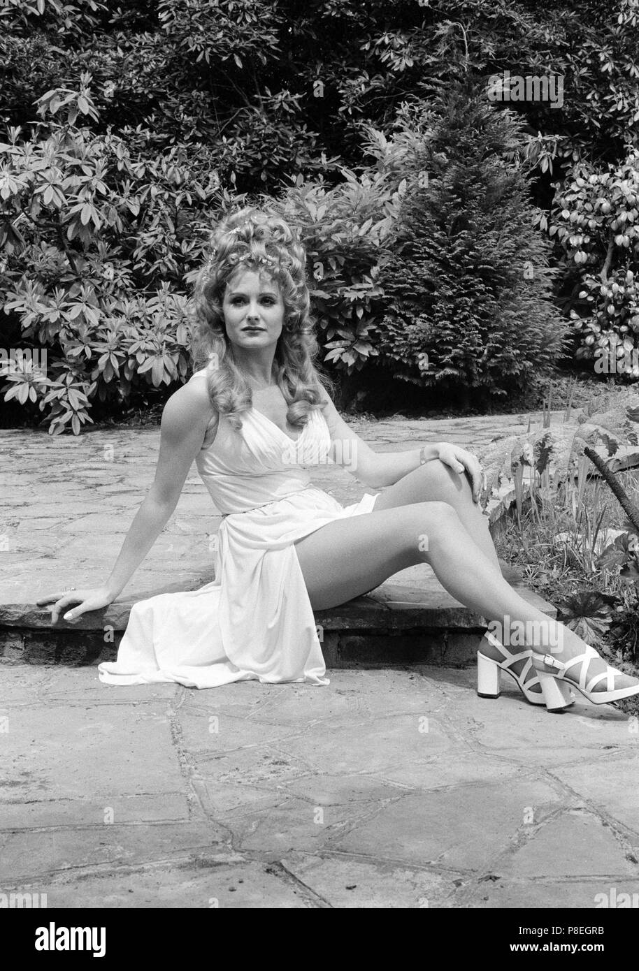 Jenny wright Banque d'images noir et blanc - Alamy