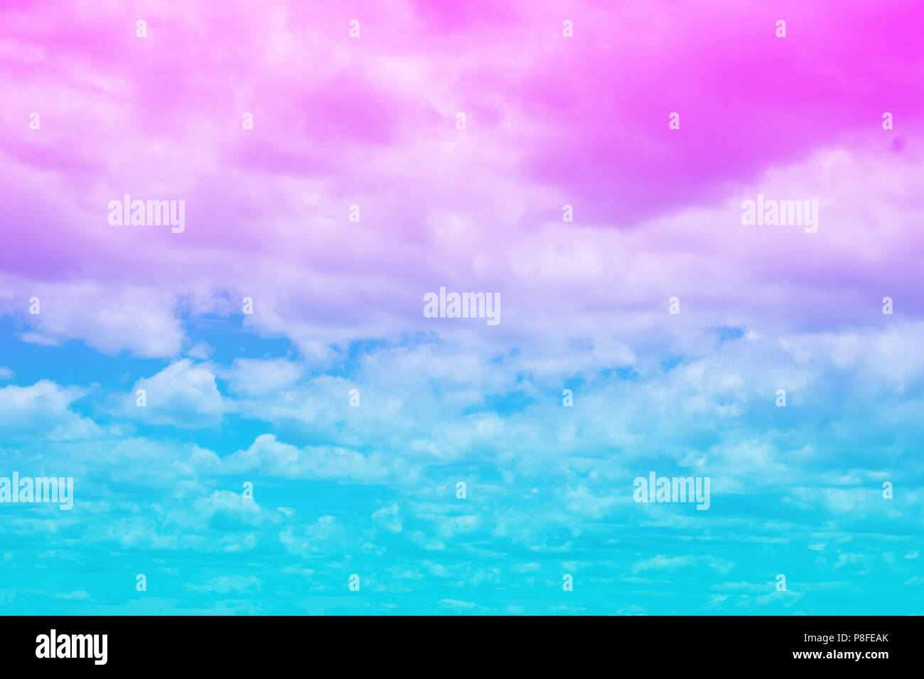 Couleurs pastels doux nuage et ciel avec la lumière du soleil, des ...