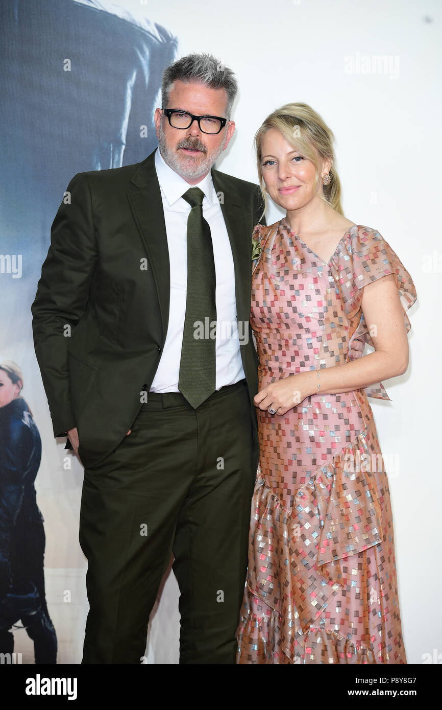 Christopher mcquarrie and heather mcquarrie Banque de photographies et ...