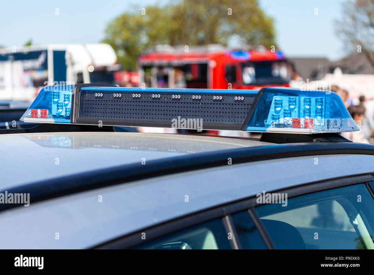 La barre lumineuse d'une voiture de police Banque de photographies et d ...