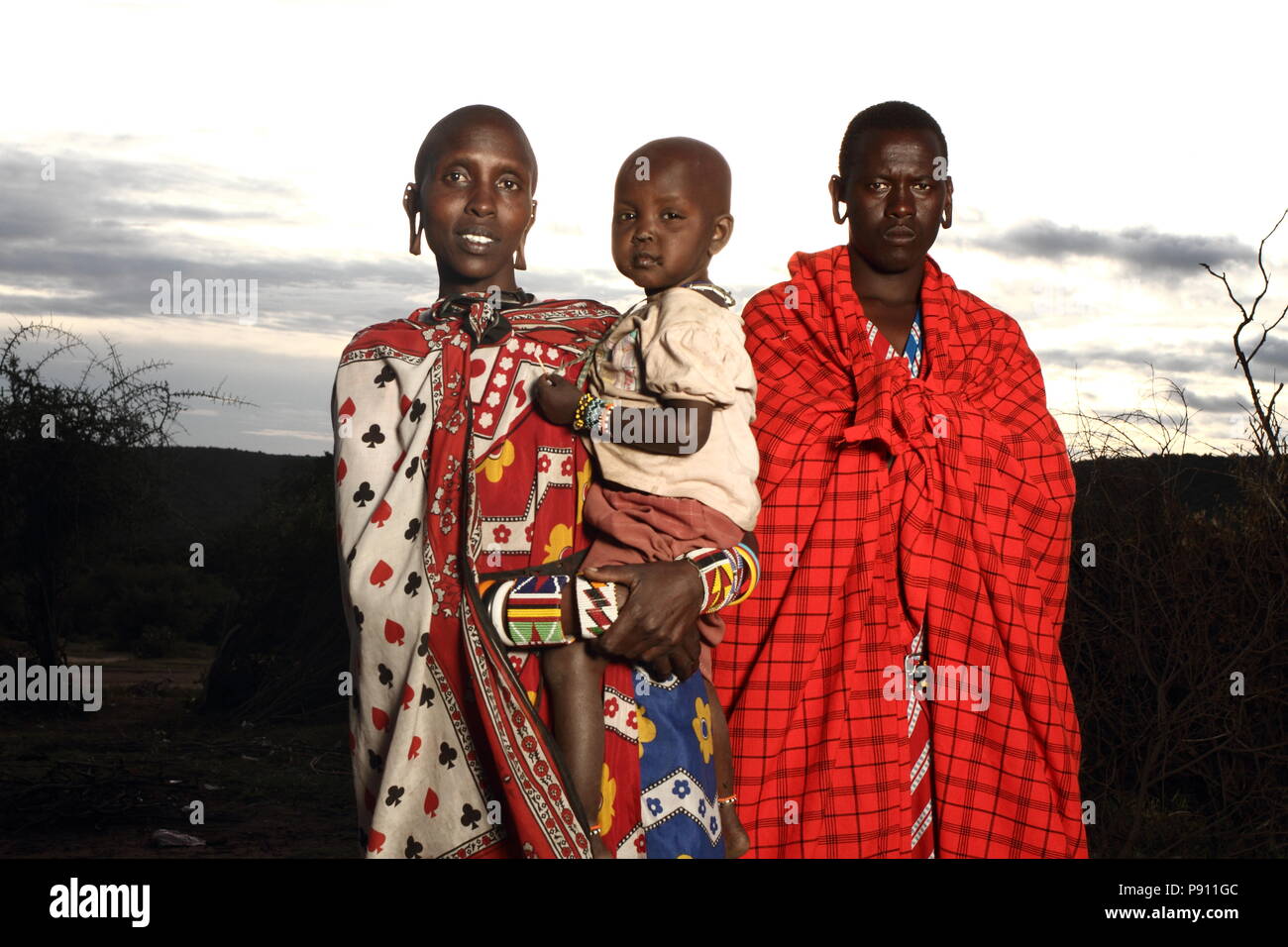 Couple traditionnel masai Banque de photographies et d’images à haute ...