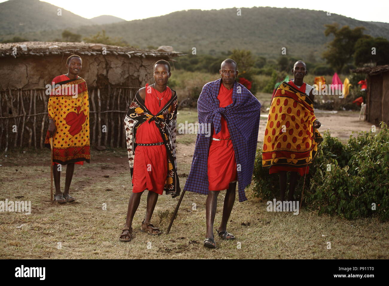 Tenue traditionnelle africaine Banque de photographies et d’images à ...