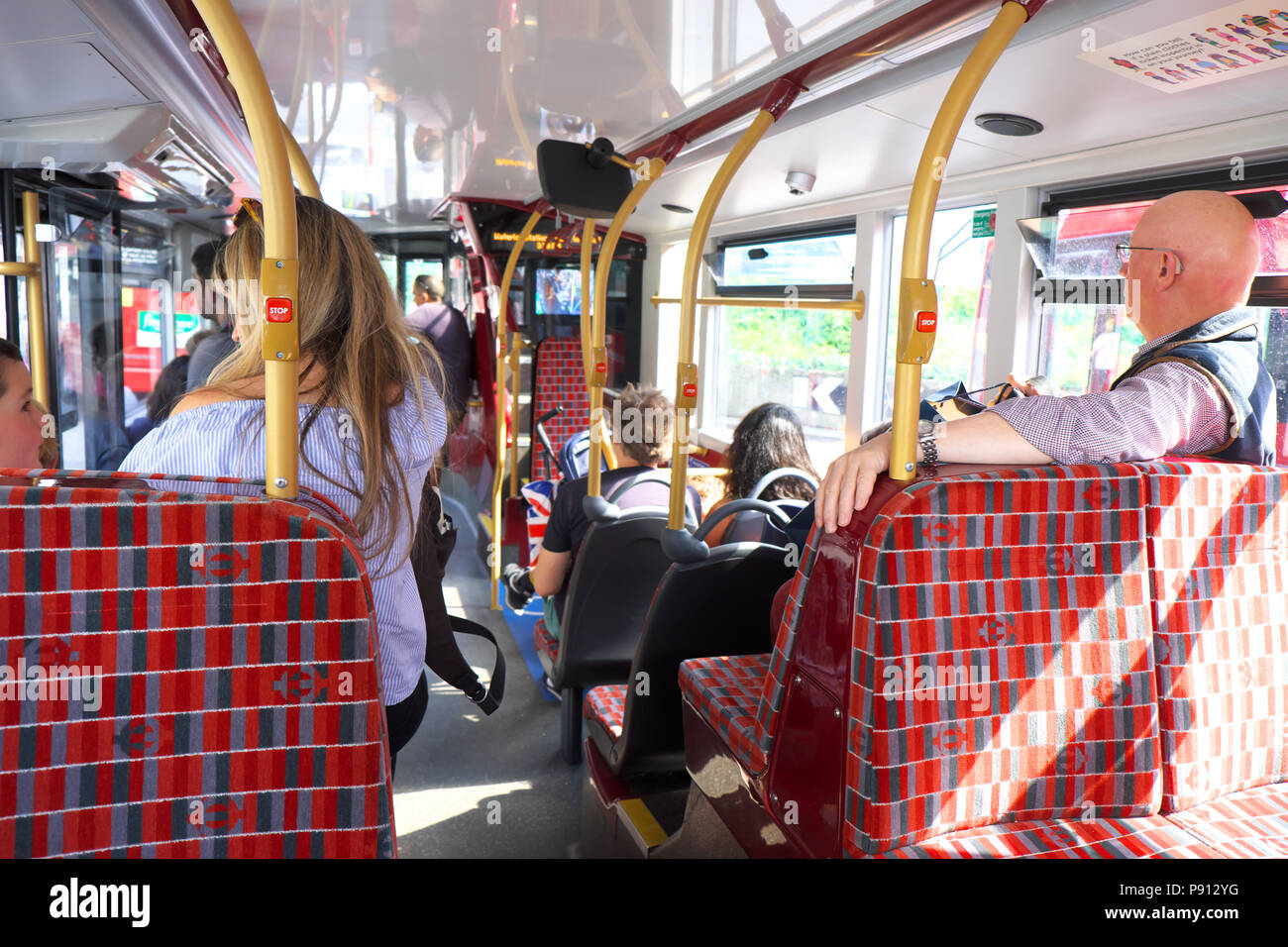 Tfl bus Banque de photographies et d’images à haute résolution - Alamy