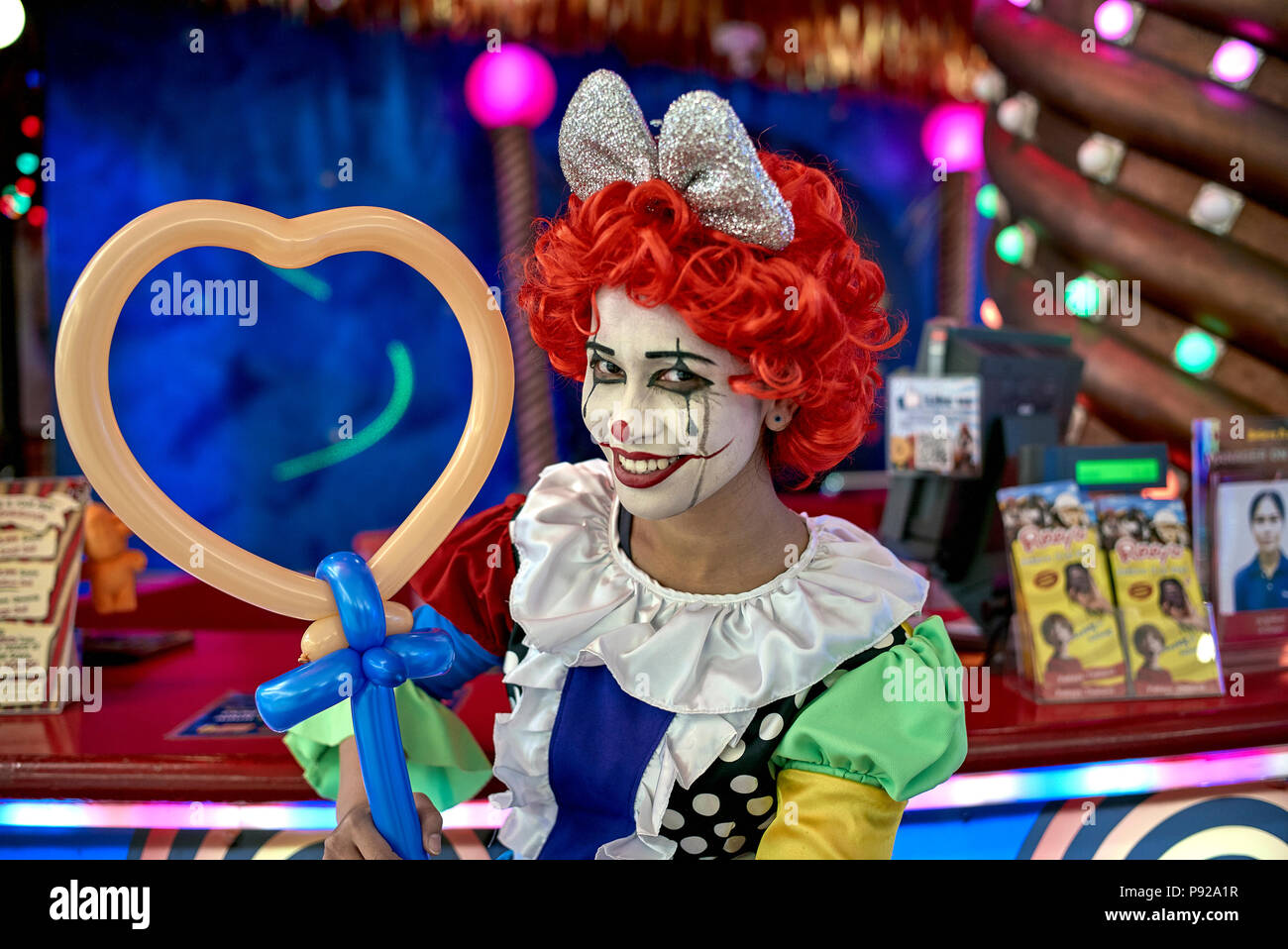 Clown féminin Banque de photographies et d’images à haute résolution ...