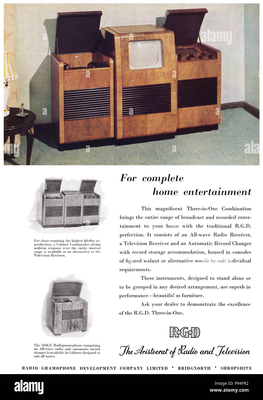 Tourne disque des années 1950 Banque de photographies et d’images à haute résolution - Alamy