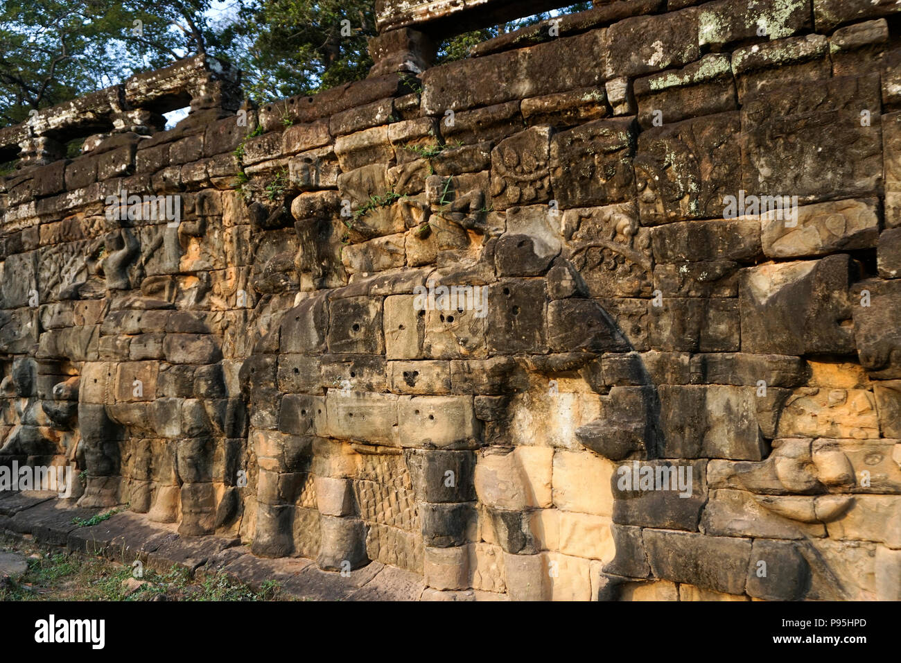 Complexe de temple en ruine Banque de photographies et d’images à haute ...