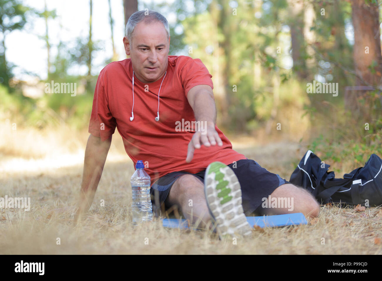 Atteindre le pied Banque de photographies et d’images à haute ...
