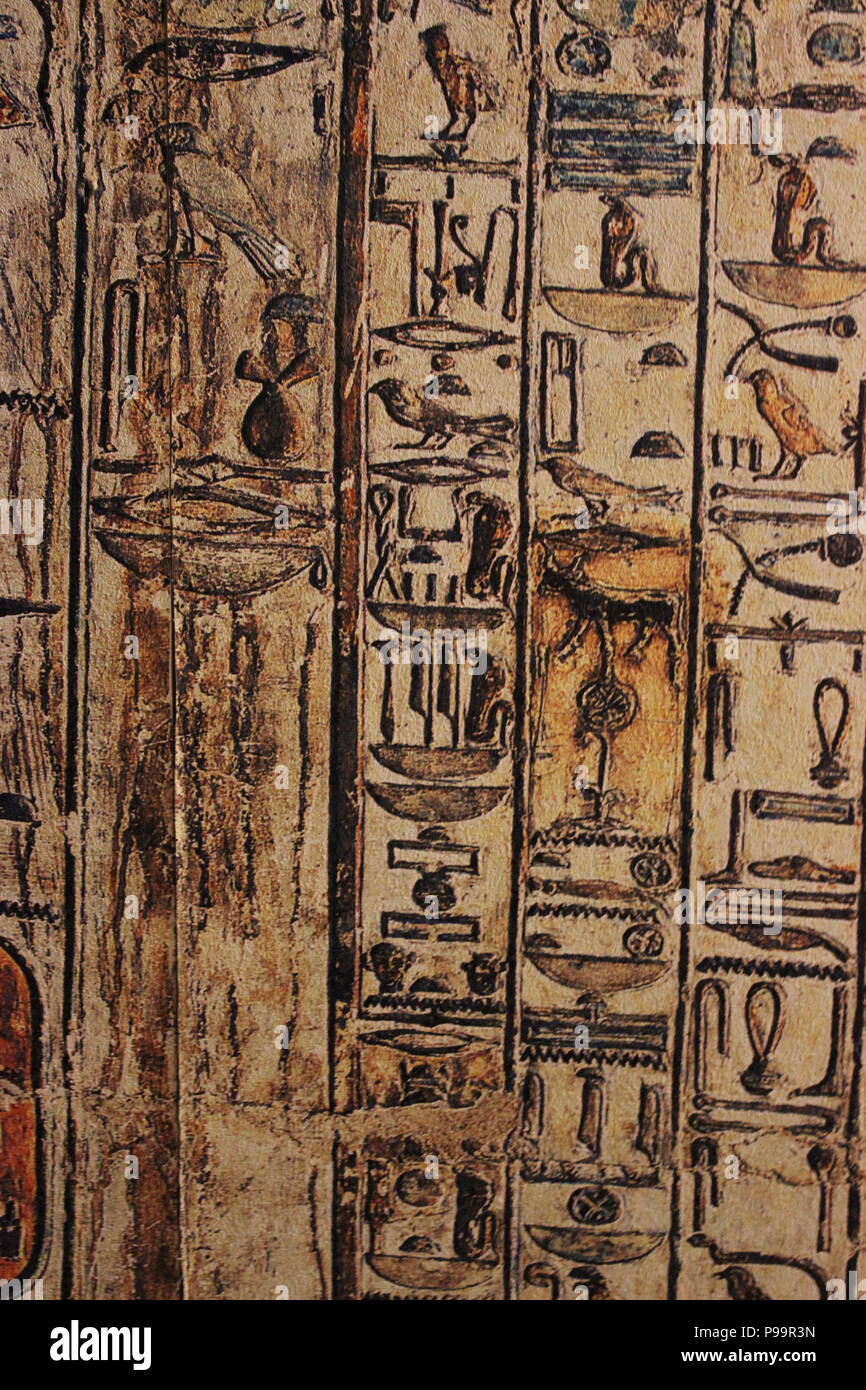 Les hiéroglyphes de l'Égypte ancienne au Musée des enfants à ...