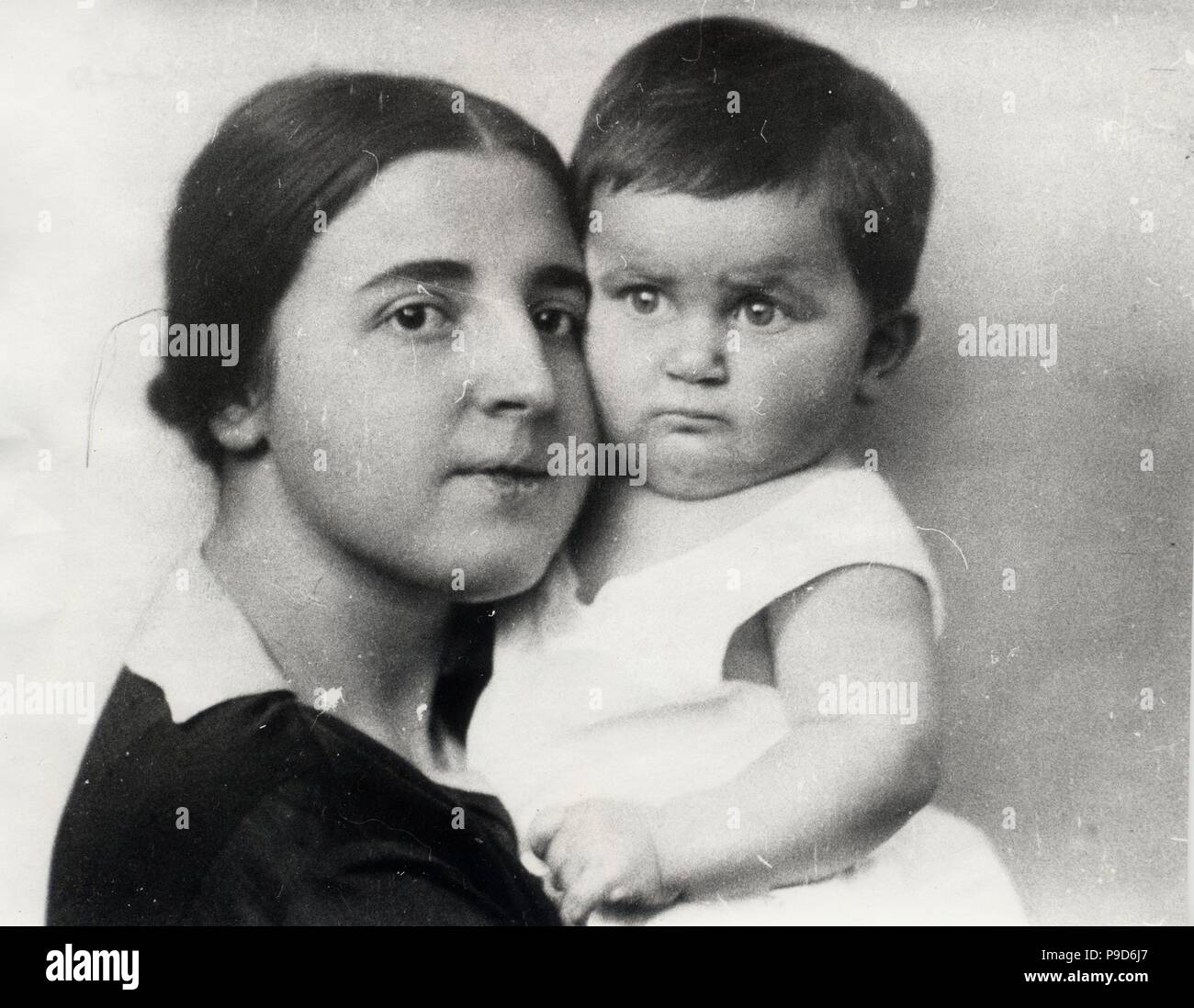 Nadezhda alliluyeva wife josef stalin Banque de photographies et d ...