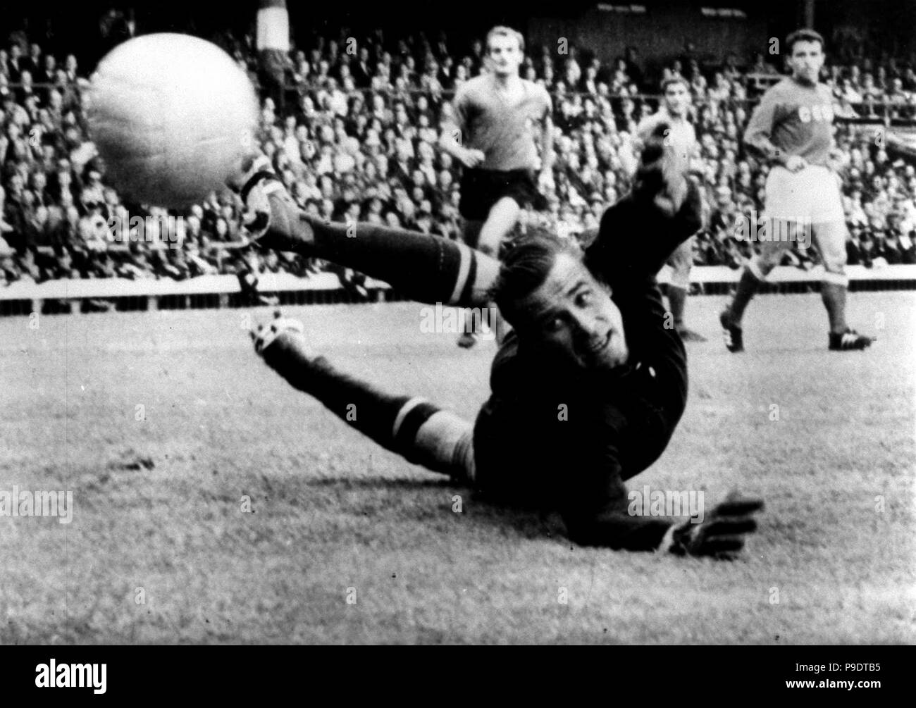 Lev yashin Banque de photographies et d’images à haute résolution - Alamy
